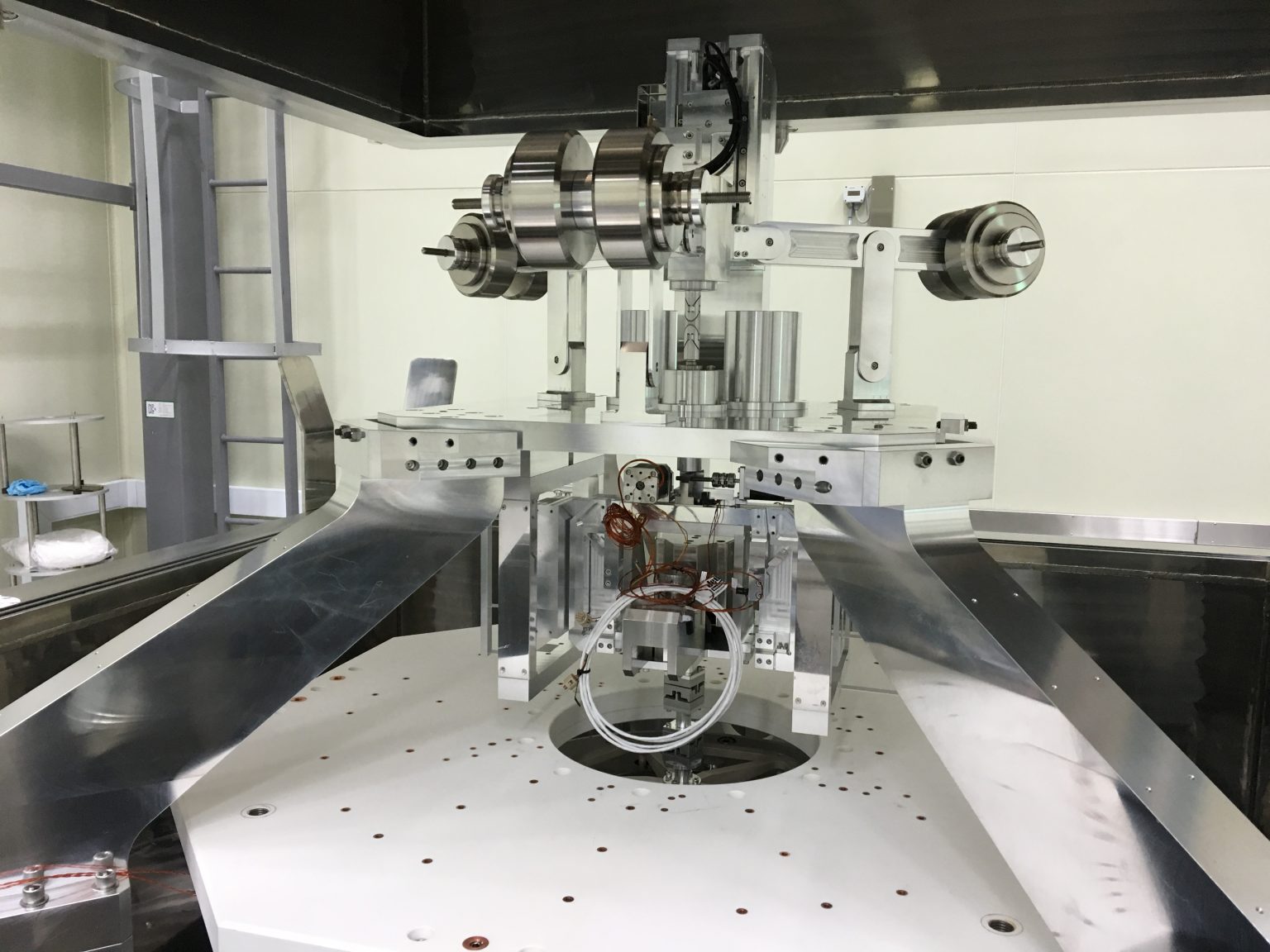 Vacuum stage for semiconductor process application – Metrology and ...