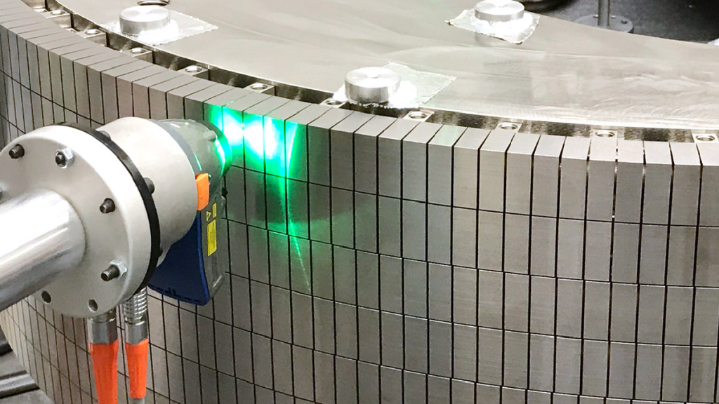 Gap Gun Measuring Tile gaps – Metrology and Quality News - Online Magazine