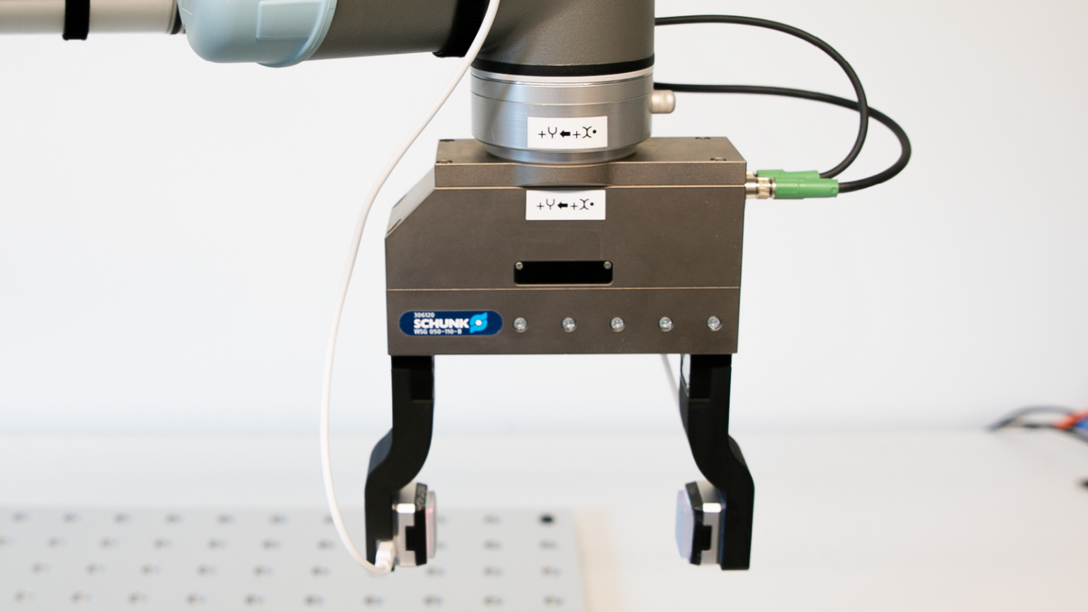 AI Powered Tactile Sensor Advances Robot Dexterity – Metrology and ...