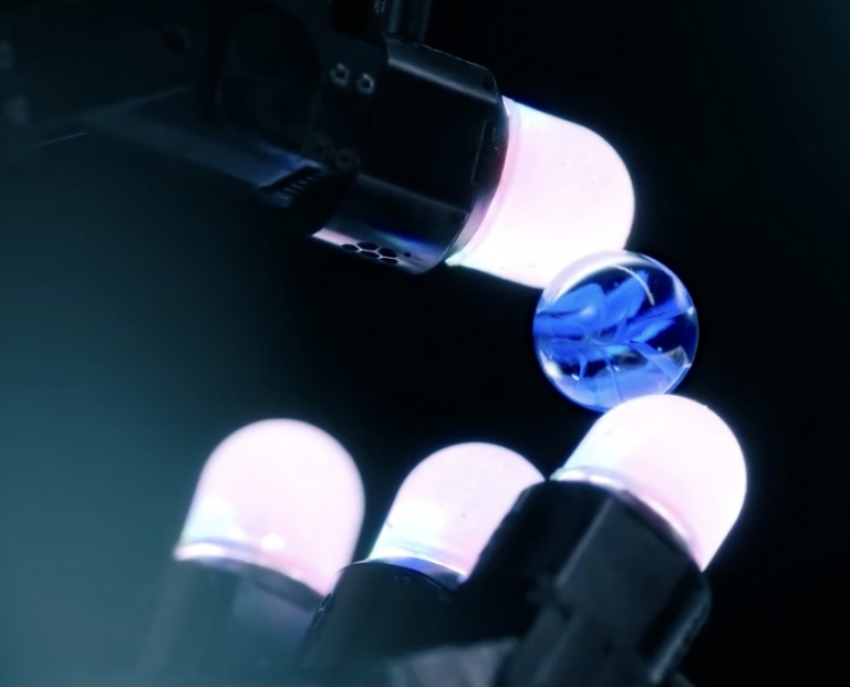 GelSight and Meta AI Introduce Robotic Digit 360 Tactile Sensor ...