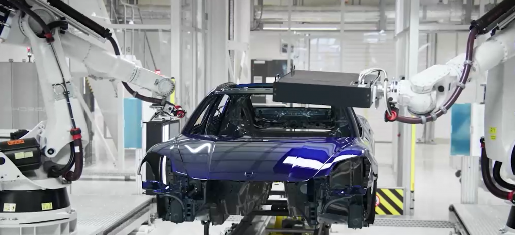 Porsche Automates Paint Inspection with AI-Powered Robotic System ...