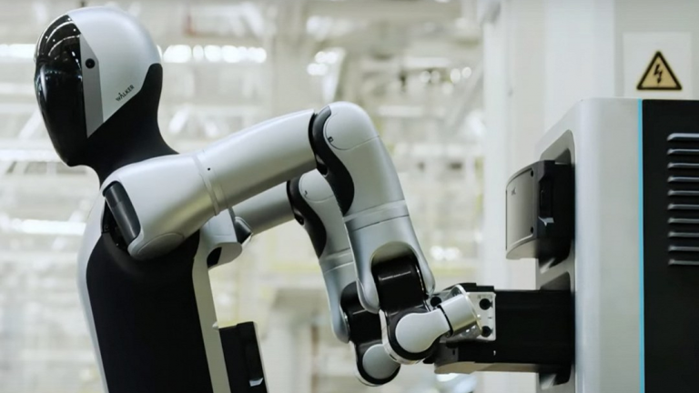 First Humanoid Robot Capable of Autonomous Battery Swapping Unveiled ...