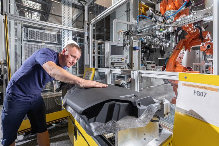 BMW Group’s Award-Winning Cockpit Production Sets New Quality Standards ...