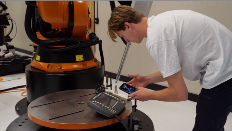 Robot Calibration Helper App Calibrates Robot Tool Center Point ...